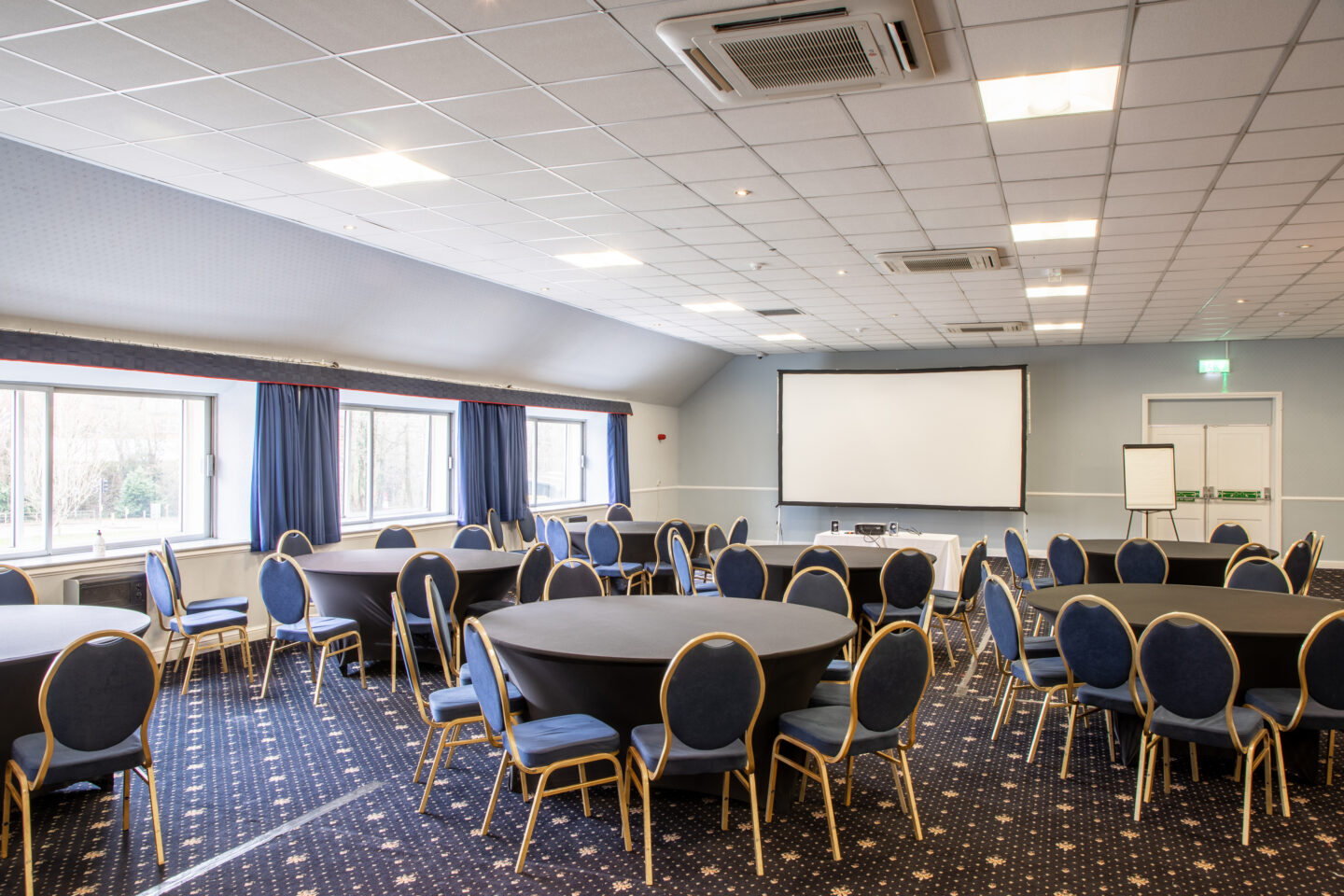 Tiverton Inn & Lounge - Crest Hotels Group