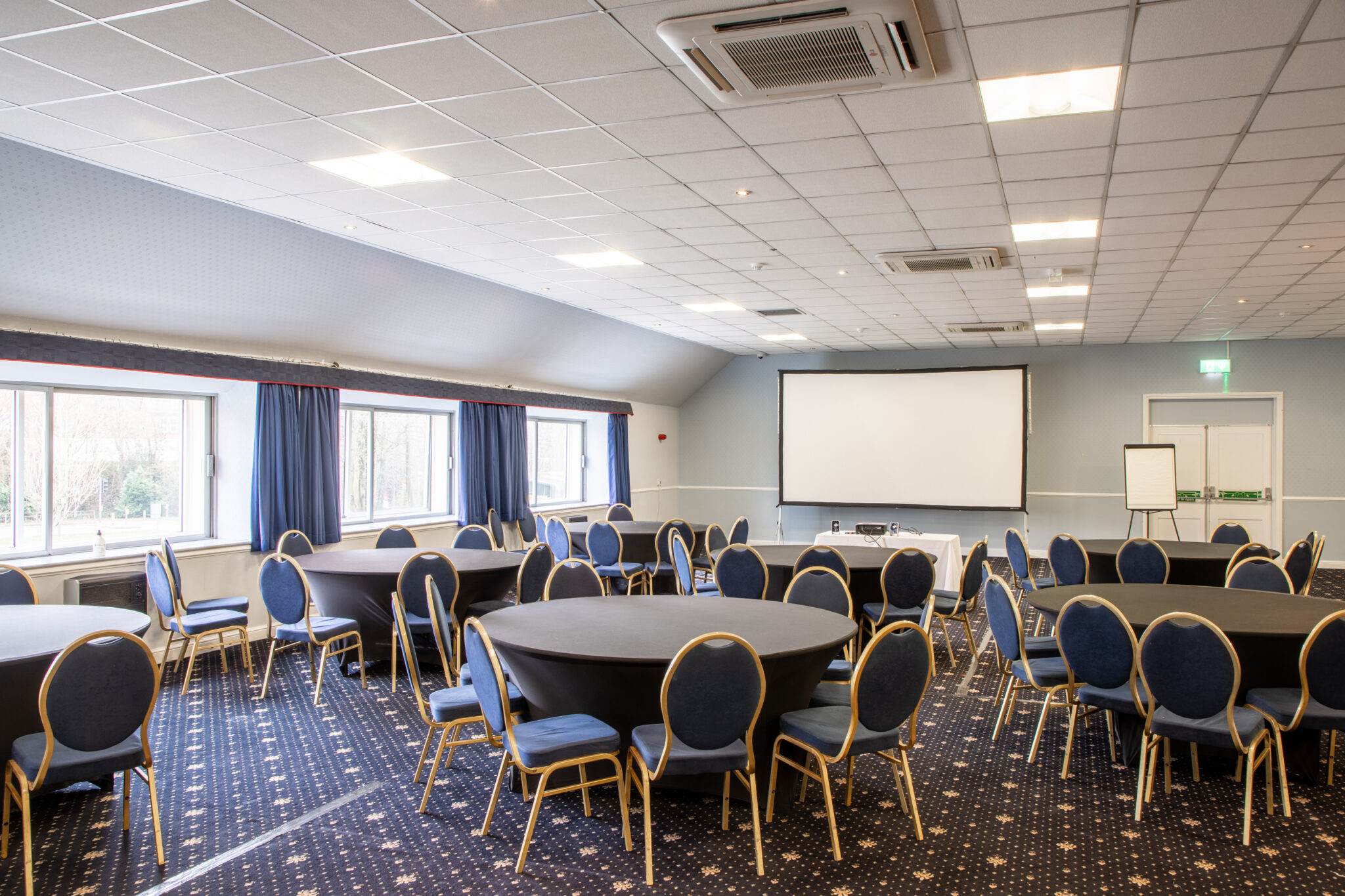 Tiverton Inn & Lounge - Crest Hotels Group