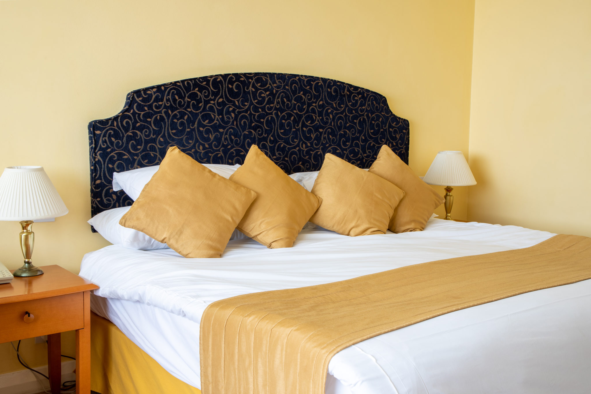 Offers - Tiverton Inn & Lounge