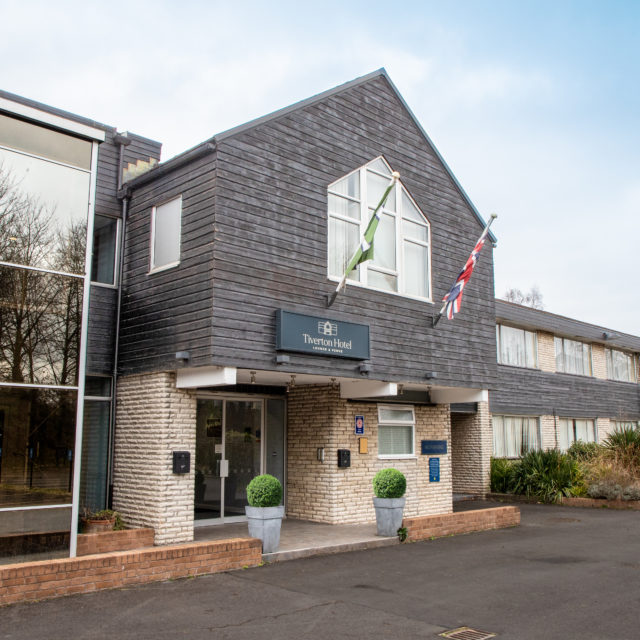 Tiverton Inn & Lounge - Crest Hotels Group