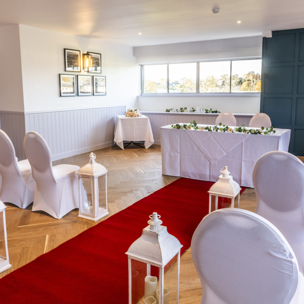 Tiverton Inn & Lounge - Crest Hotels Group