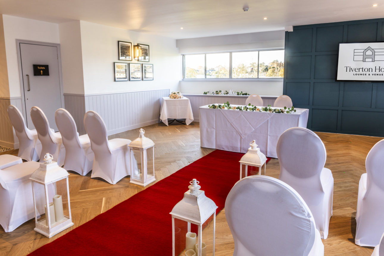 Weddings - Tiverton Inn & Lounge