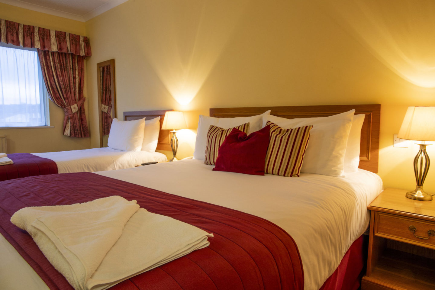 Tiverton Inn & Lounge - Crest Hotels Group